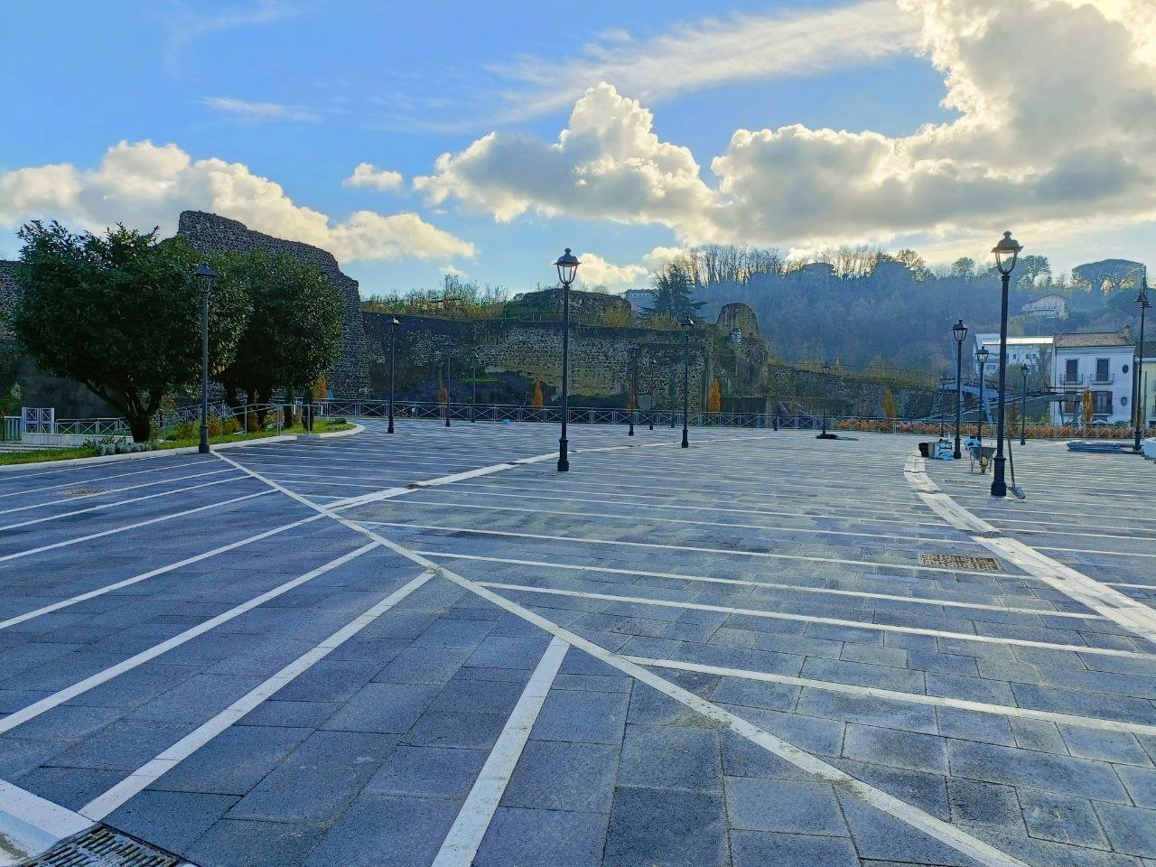 Avellino, undici anni dopo ecco Piazza Castello: una nuova veste per l ...